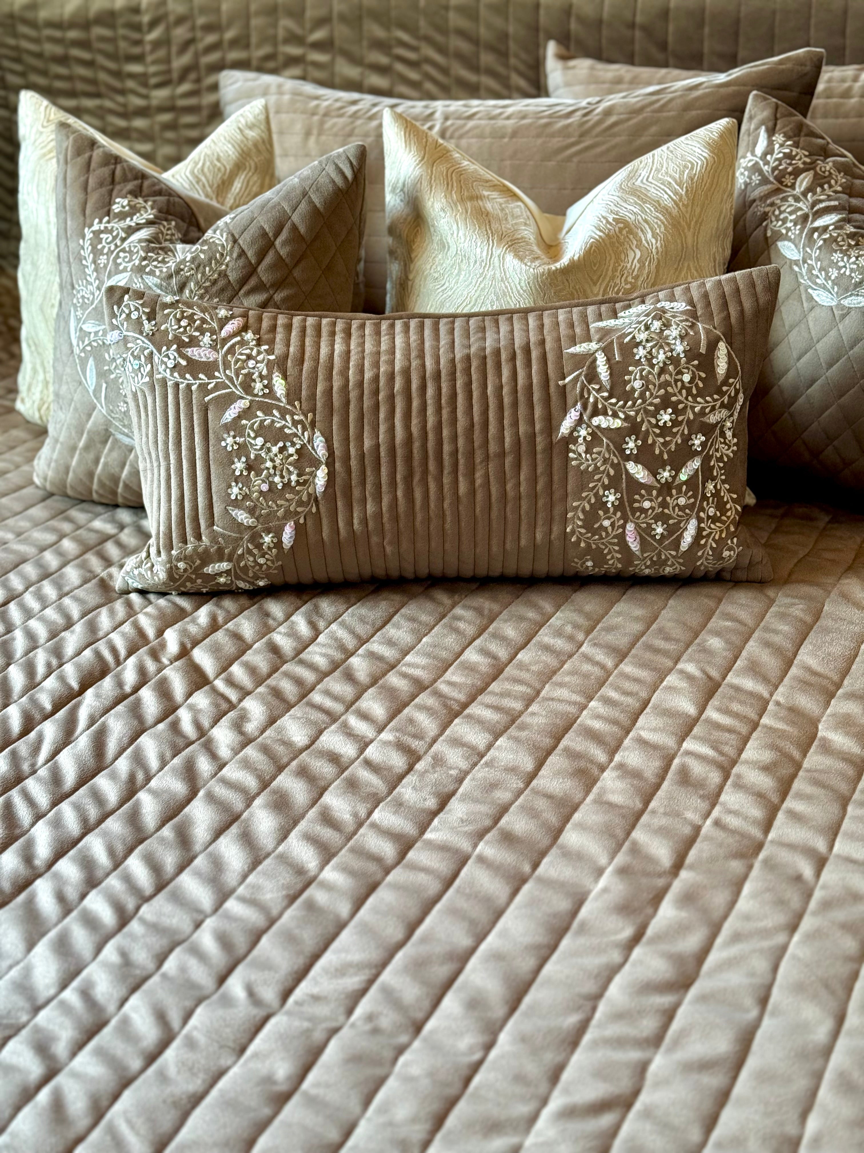 The Cocoa Ella Bedding Set – NEXUS BY UPASNA