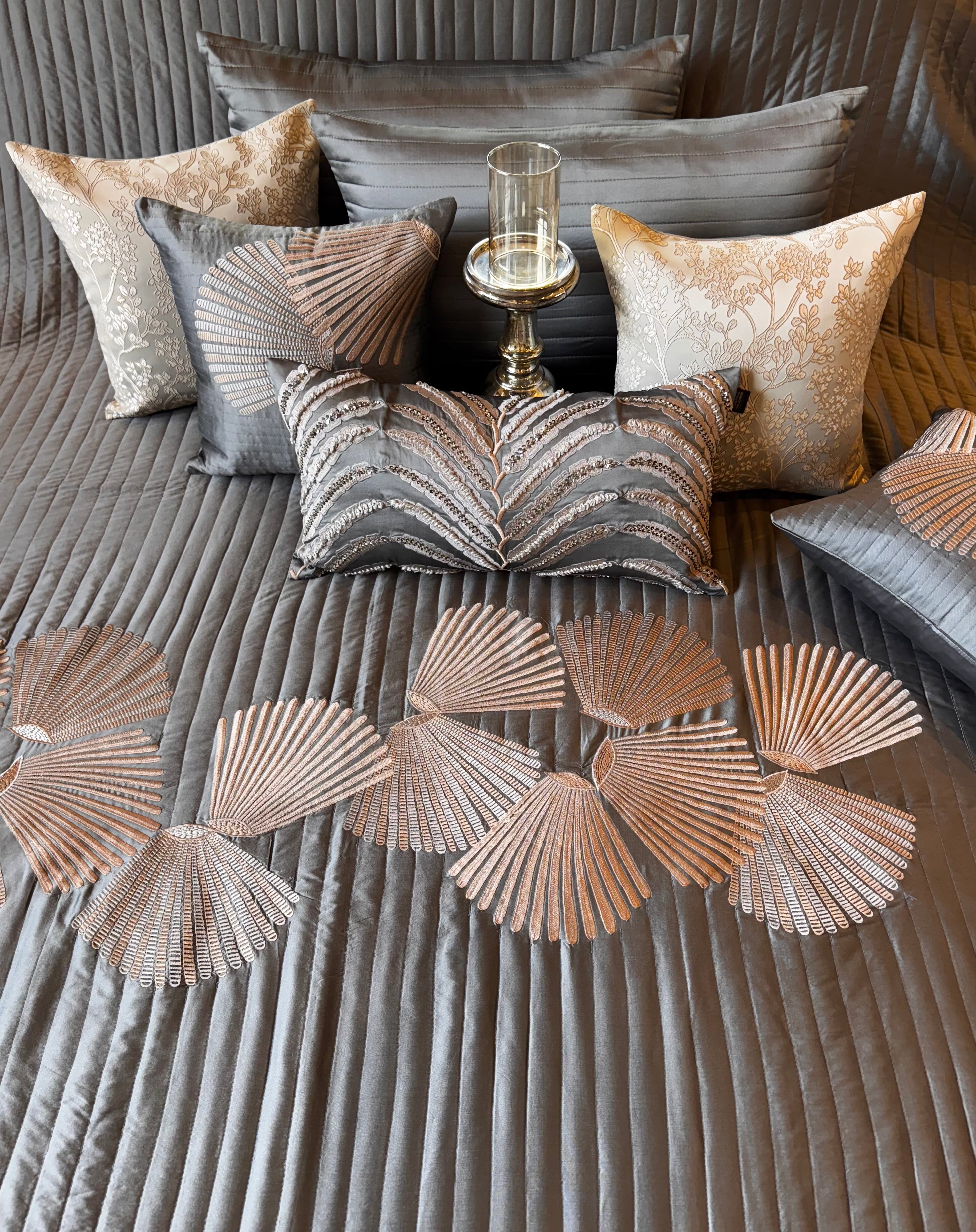 The Grey Knot Bedding Set – NEXUS BY UPASNA