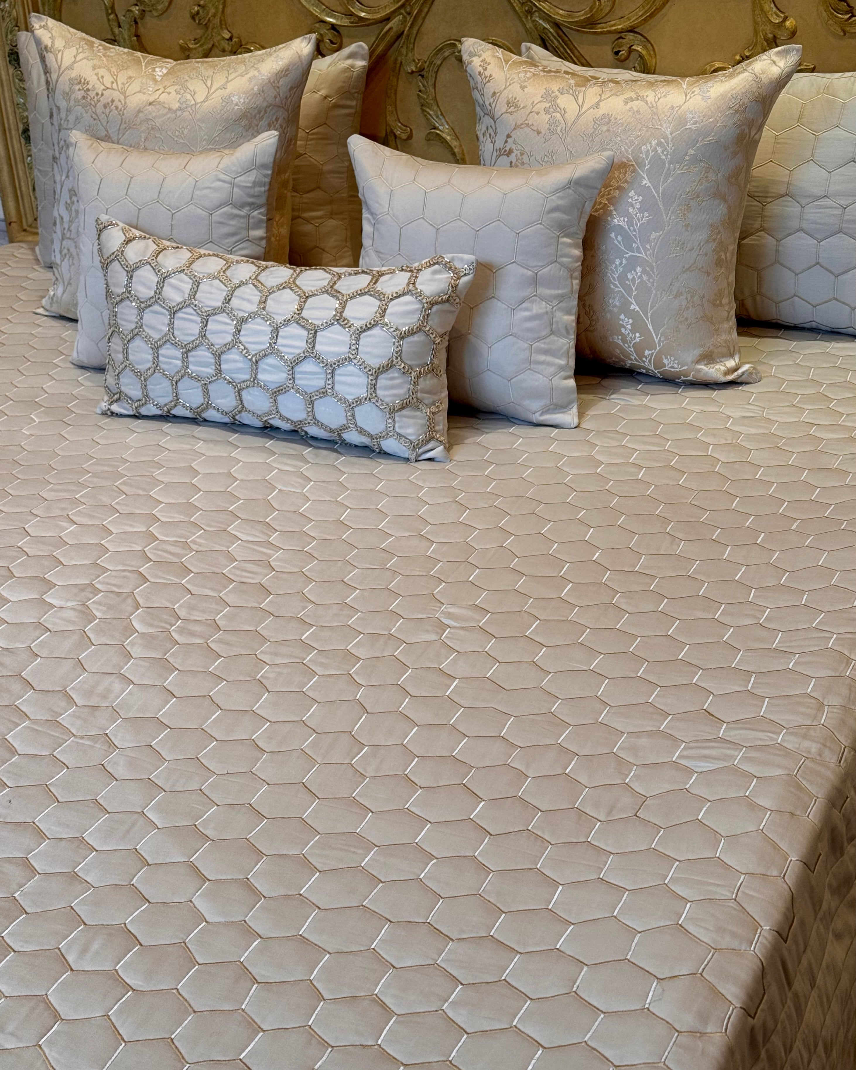 The Butter HoneyComb Bedding Set – NEXUS BY UPASNA