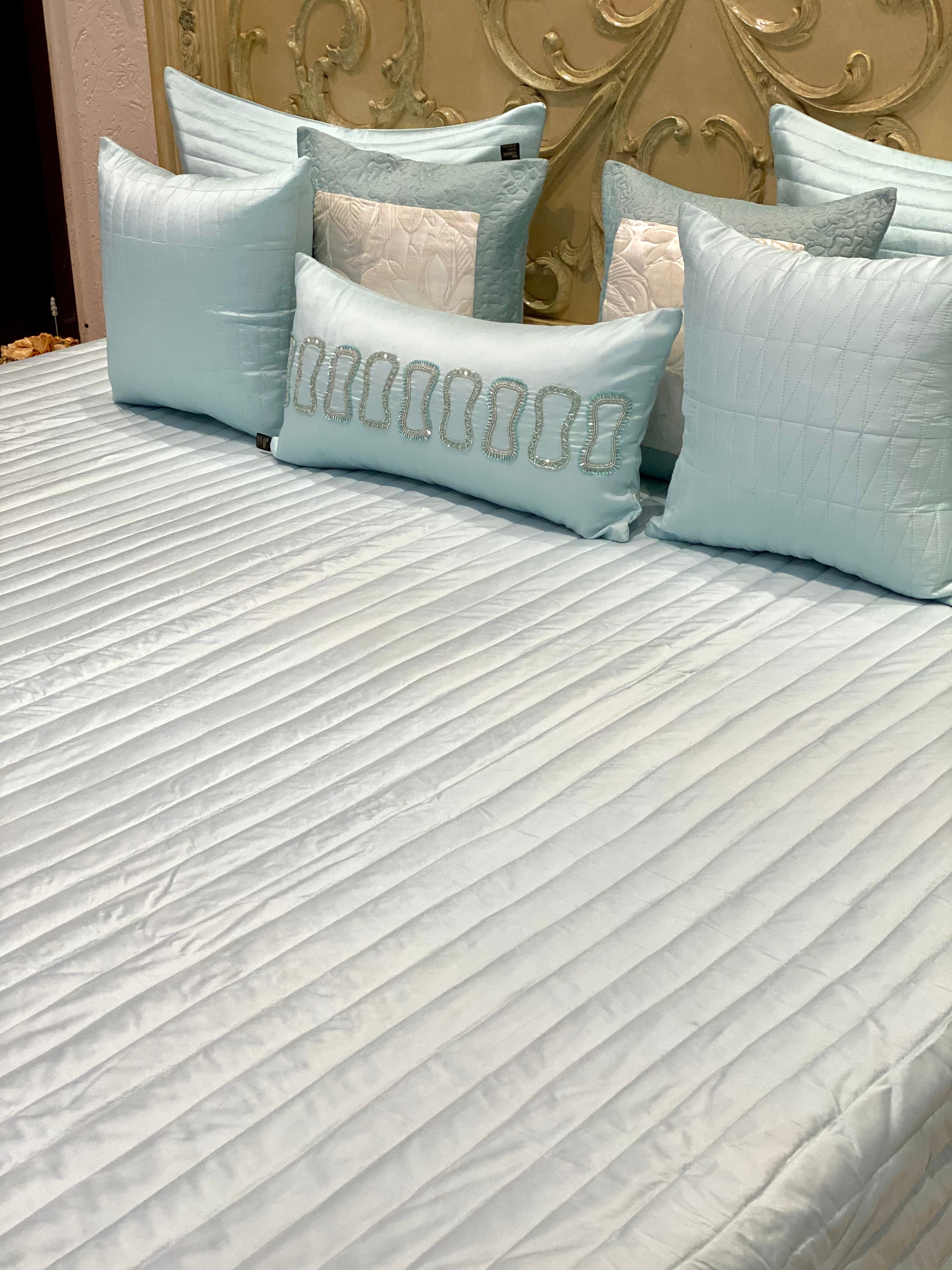 THE BLUE QUARTZ BEDDING SET – NEXUS BY UPASNA