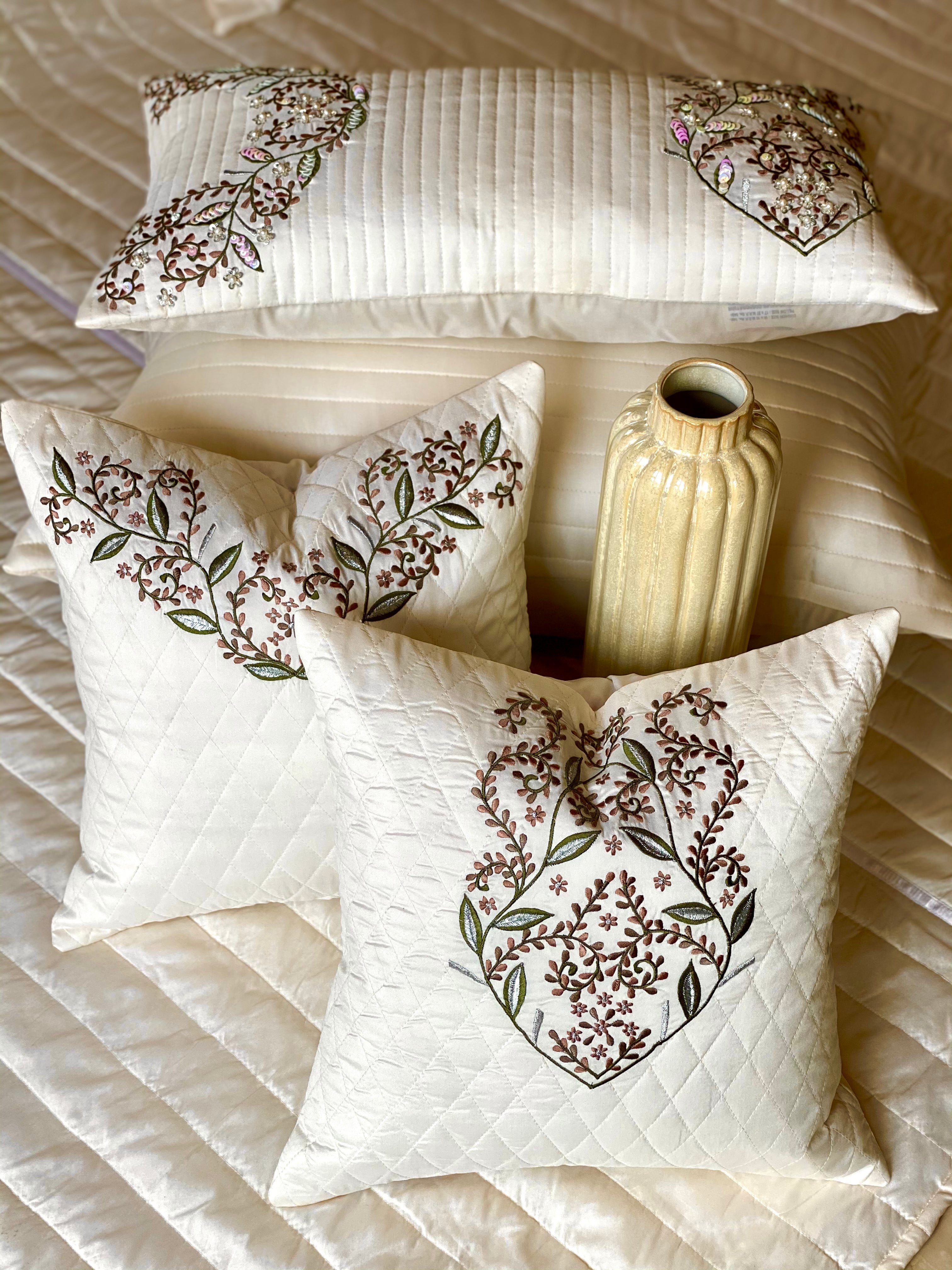 THE CREAM ELLA BEDDING SET – NEXUS BY UPASNA