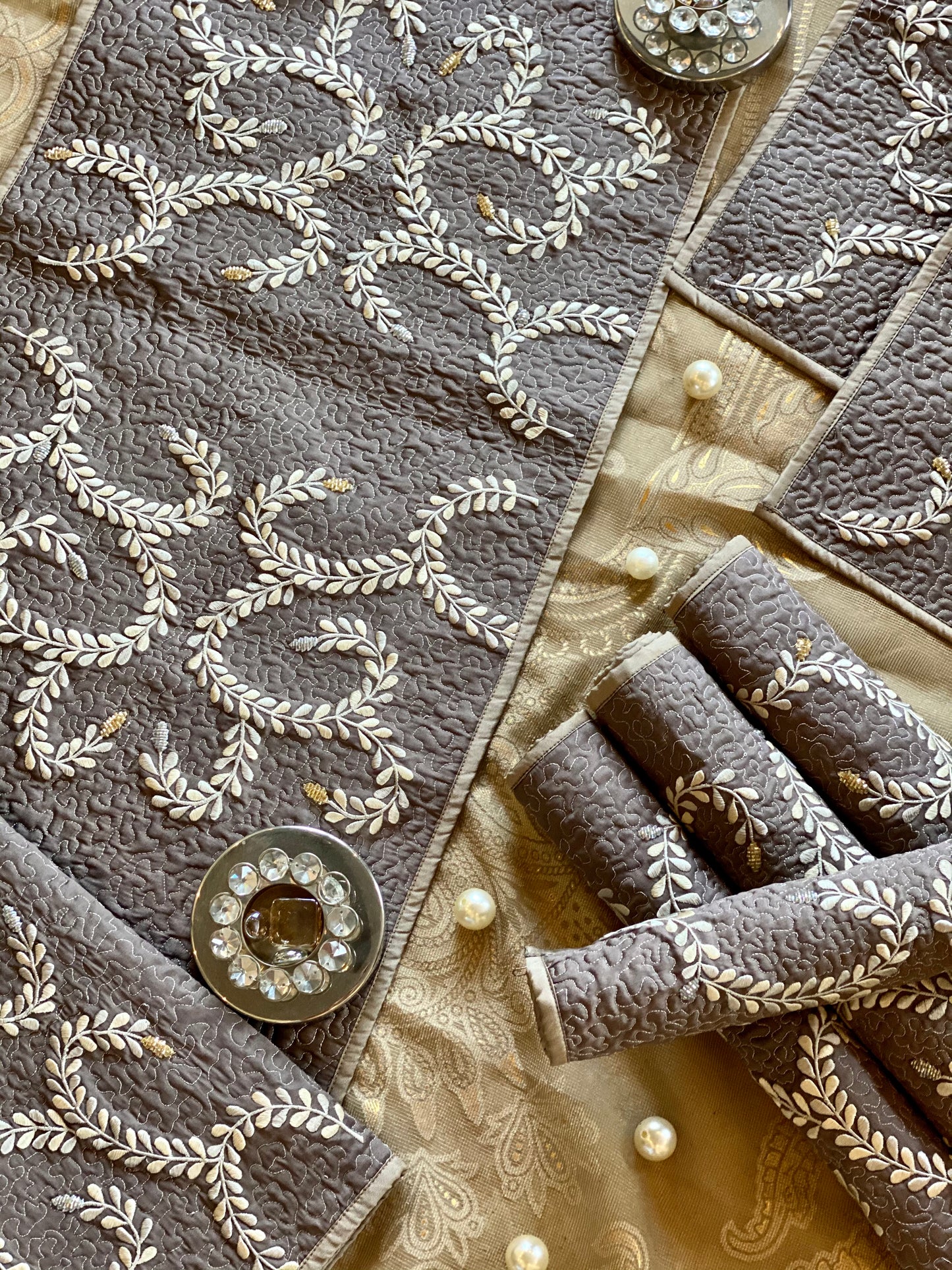 The brown dynasty Dining Set – NEXUS BY UPASNA