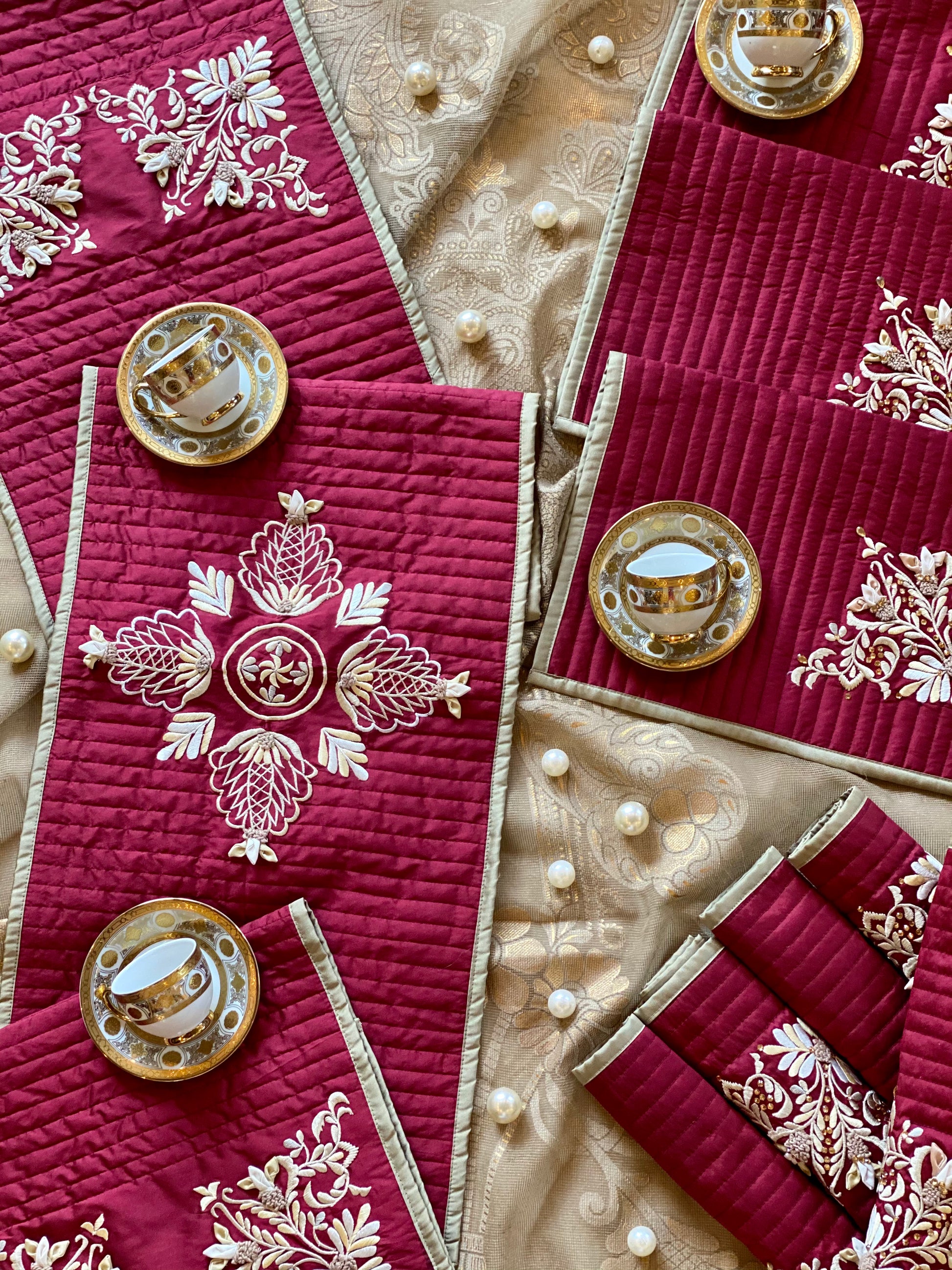 THE MEHRAAB DINING SET – NEXUS BY UPASNA